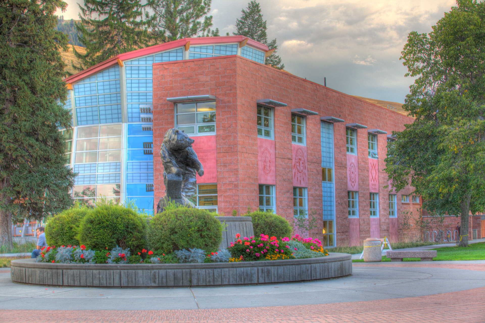 Project: Native American Center